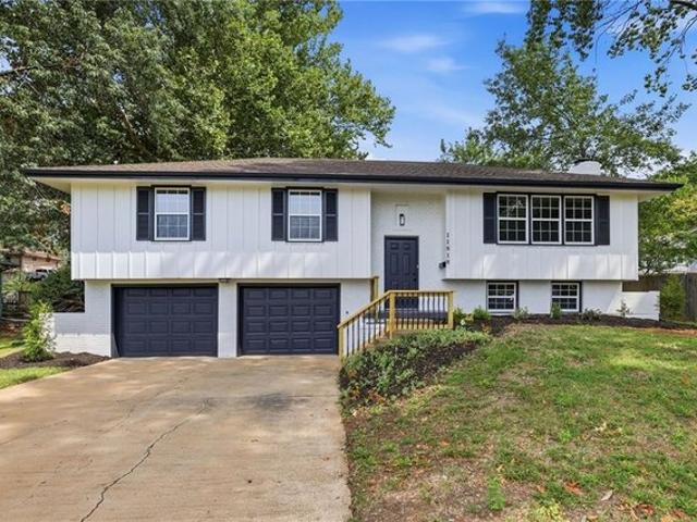 11818 E 62nd Ter, Kansas City, MO 64133