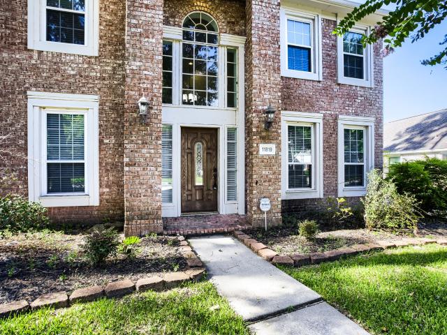 11819 Chateau Trail