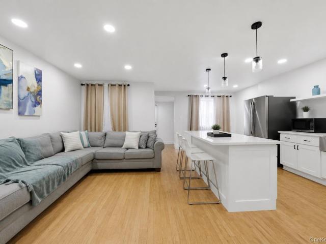 1181 E 84th Street