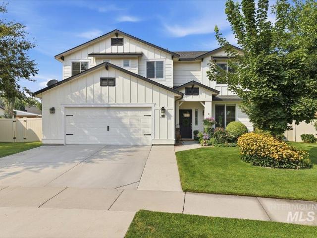 1181 W Creekbury Dr