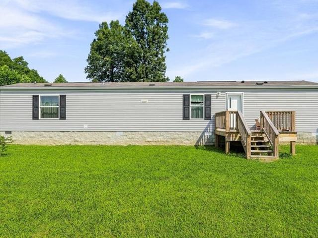 1181 W Ravenscroft Rd, Sparta, TN 38583