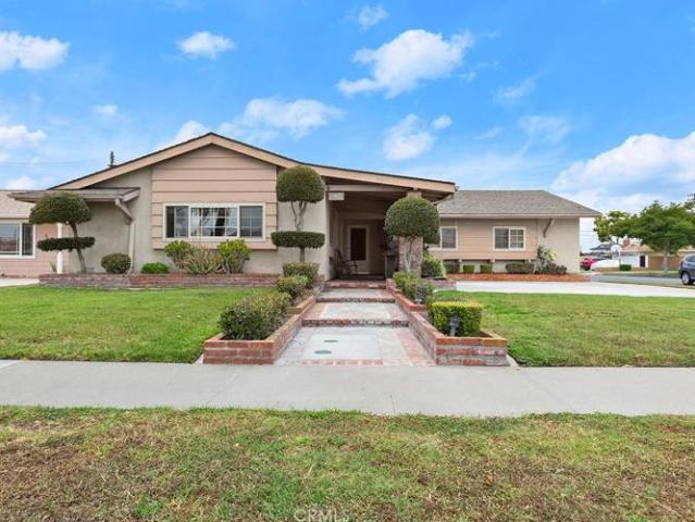 11821 Wutzke St, Garden Grove, CA 92845