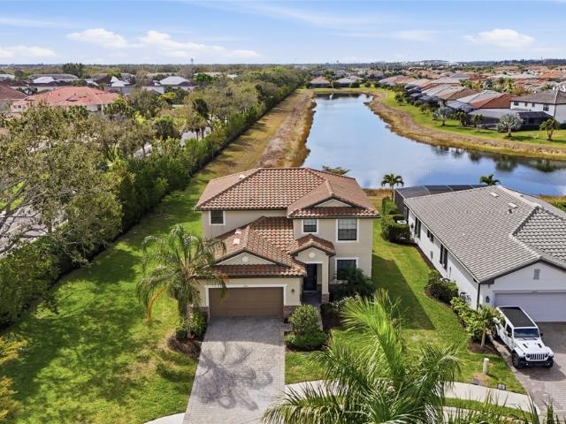 11821 Arbor Trace Dr, Fort Myers, FL 33913 | MLS #2026010