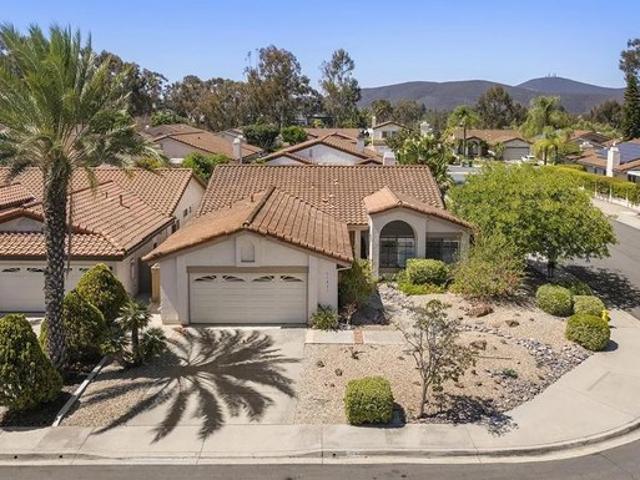 11821 Calle Parral, San Diego, CA 92128