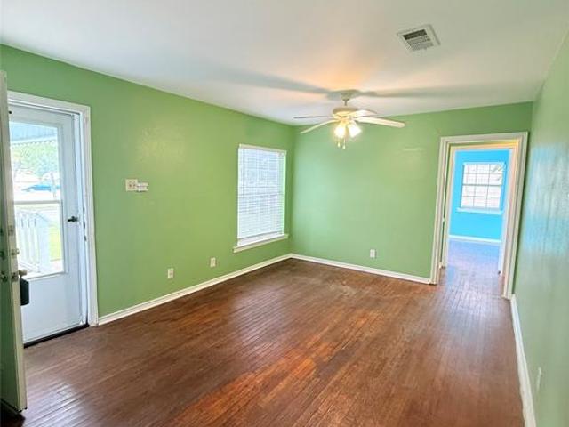 11827 Gaston Parkway