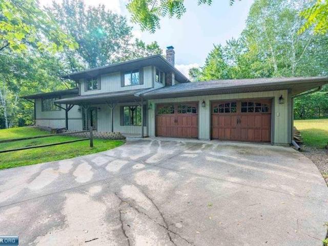 11824 Golf Links Rd, Hibbing, MN 55746