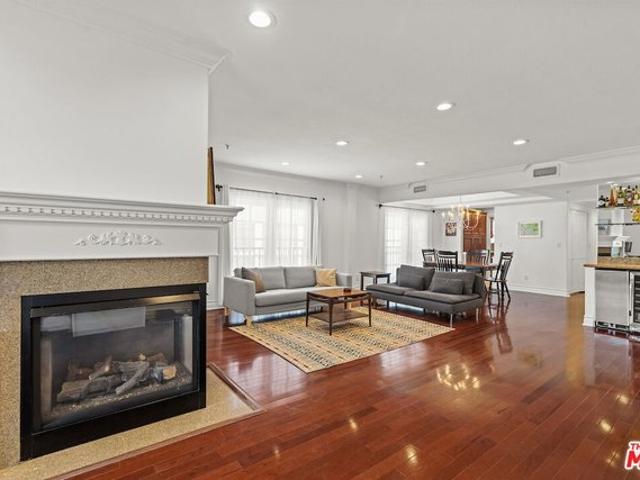 11826 Dorothy St Ph 1, Los Angeles, CA 90049