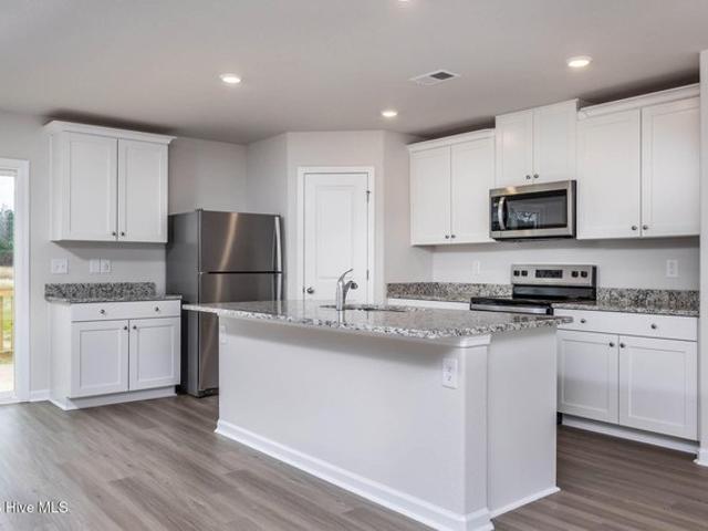 11826 International Dr, Middlesex, NC 27557