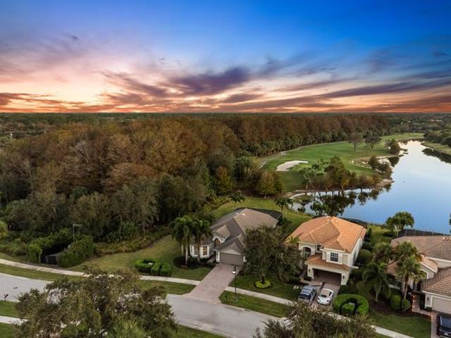 11828 Bramble Ct, Naples, FL 34120