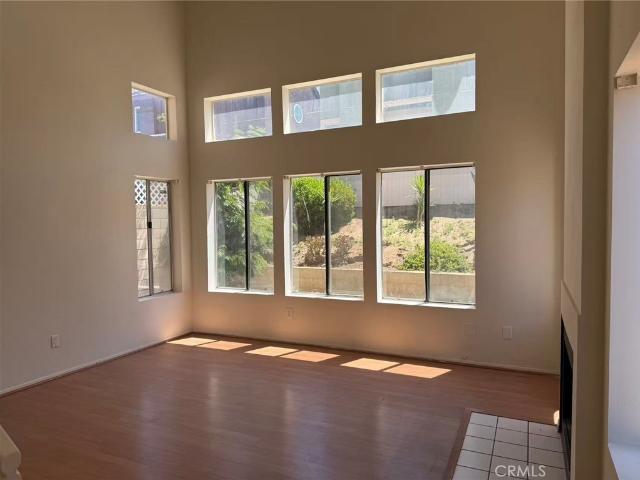 11829 Aurora Court