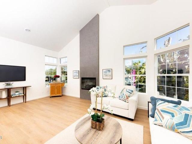11829 Gateway Blvd Apt 2, Los Angeles, CA 90064