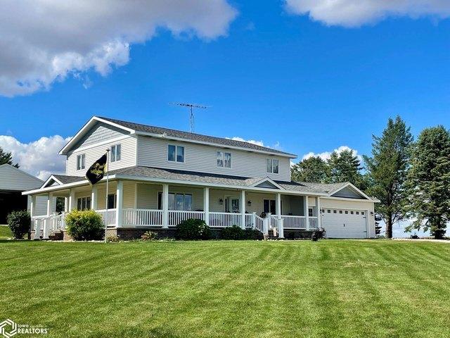 1182 Nettle Ave, Hampton, IA 50441
