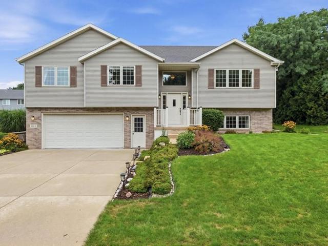 1182 Broadway Dr, Sun Prairie, WI 53590