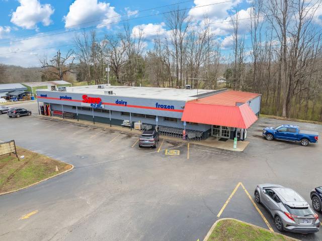 1182 E Main St