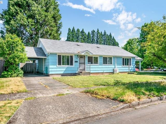 1182 F St, Springfield, OR 97477