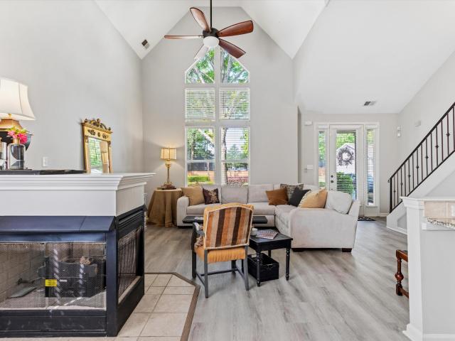 1182 isle view dr