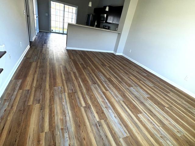 1182 Long Hollow Pike # L3