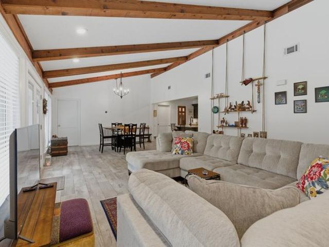 11830 Cranberry Ln, Montgomery, TX 77356