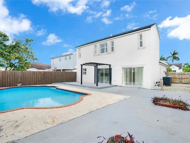11837 SW 273rd Ln, Homestead, FL 33032