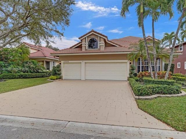 11834 Highland Pl, Coral Springs, FL 33071