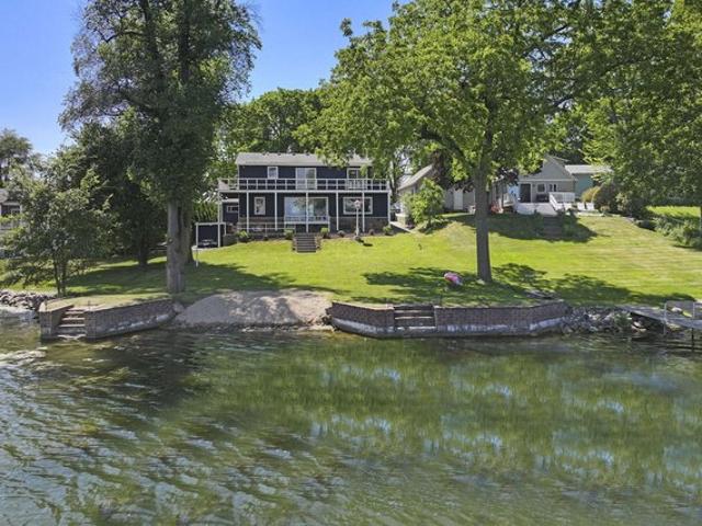 11835 th Ave, Salem Lakes, WI 53104