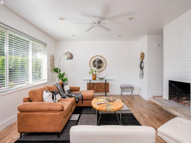 11835 se valley view ter