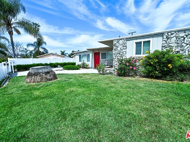 11839 th St, Lakewood, CA 90715 | MLS #25524