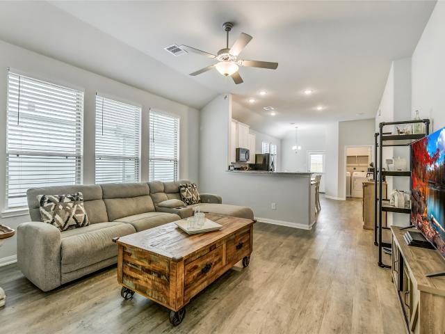 1183 Bluebonnet Trail