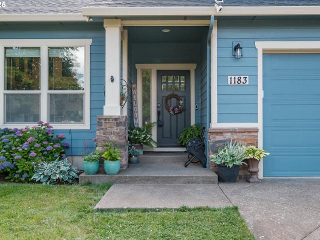 1183 sw linden ln