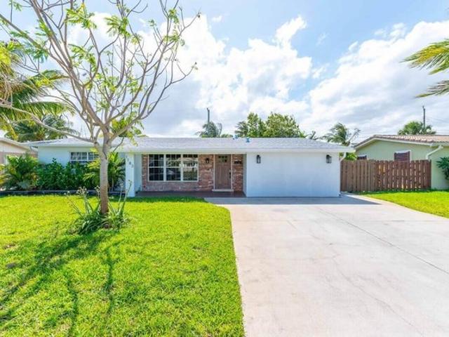 1183 SE 1st Way, Deerfield Beach, FL 33441