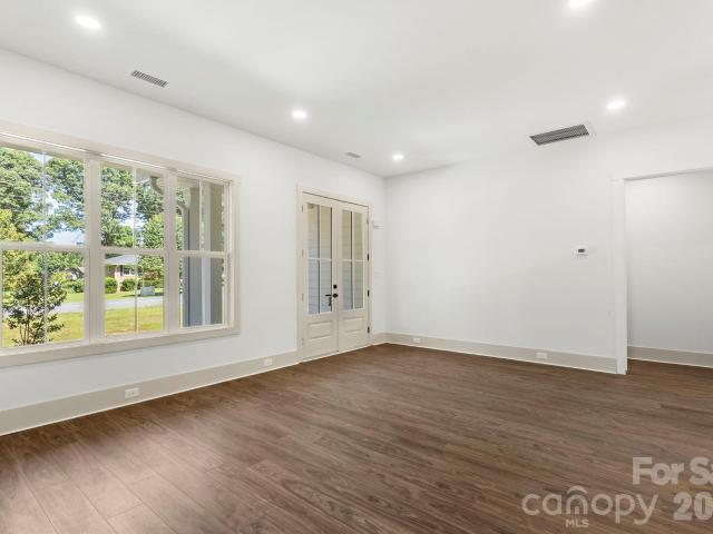 1183 Tirzah Road