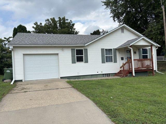 118 29th Ave N, Clinton, IA 52732