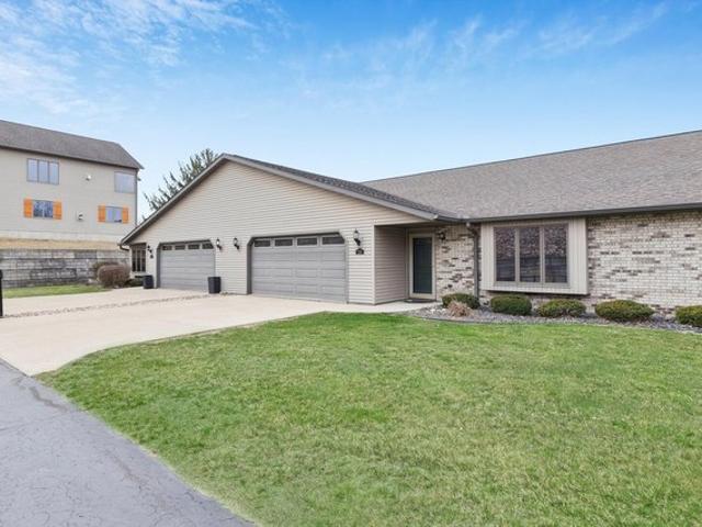118 5th St Unit 2, Fulton, IL 61252