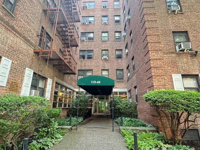 118 60 Metropolitan Avenue 1J