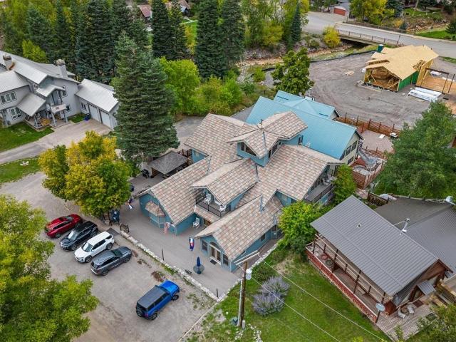 118 6th Avenue
