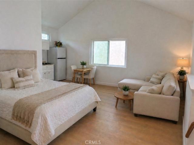 118 8th St, Huntington Beach, CA 92648 | MLS #CV26091 | Compass