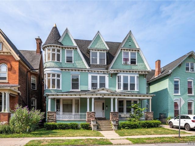 118 Cottage Street
