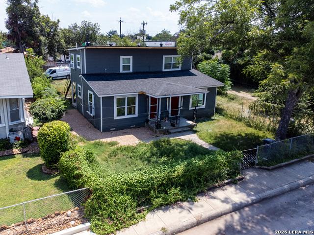 118 Compton Ave