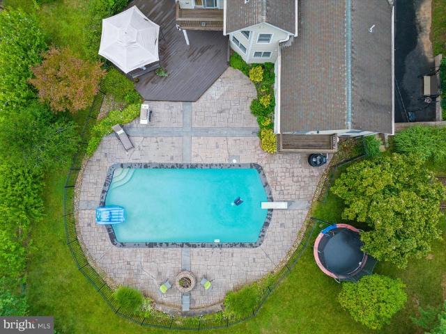 118 Cornwall Drive