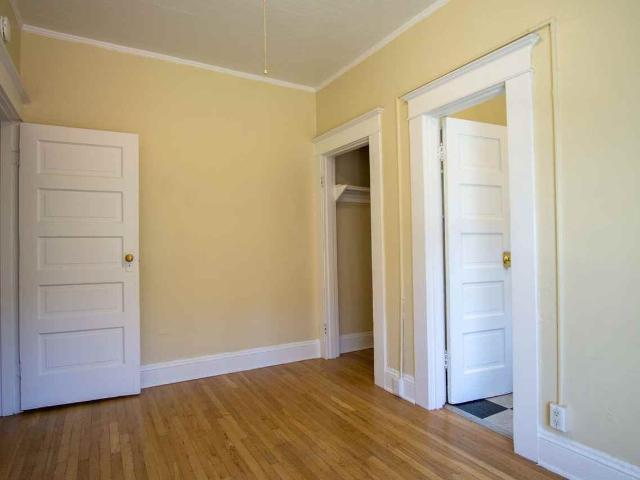 118 Casa Del Rey 1 Bedroom Apartment for Rent at 1730 Nw Couch St, Portland, OR 97209 Northwest District