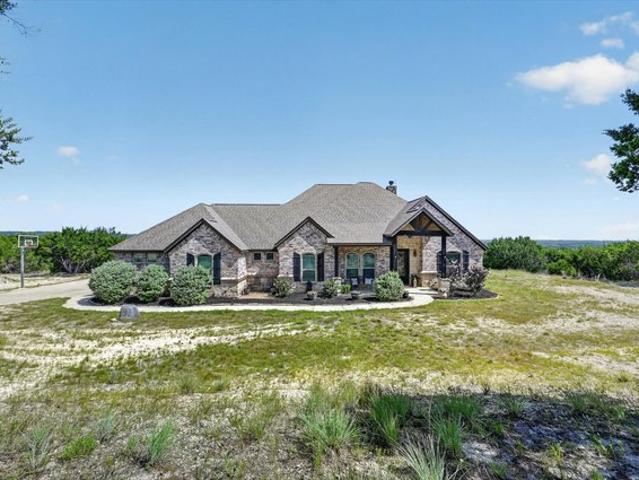 118 Cedar Mountain Dr, Weatherford, TX 76085