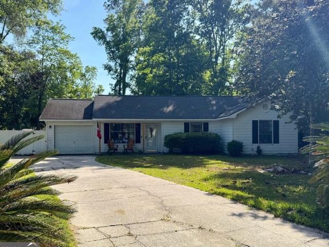 118 Crestwood Ct, Kingsland, GA 31548