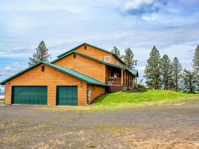 118 Adams Ct