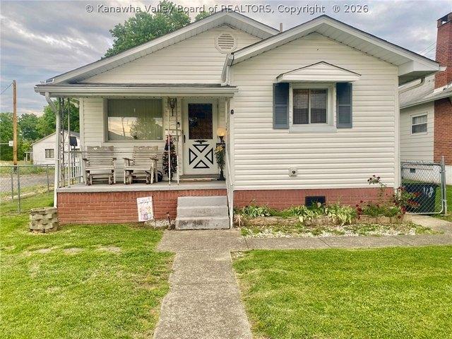 118 Alameda St, Saint Albans, WV 25177