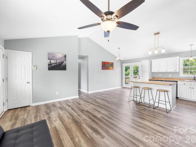 118 Alexandra Drive