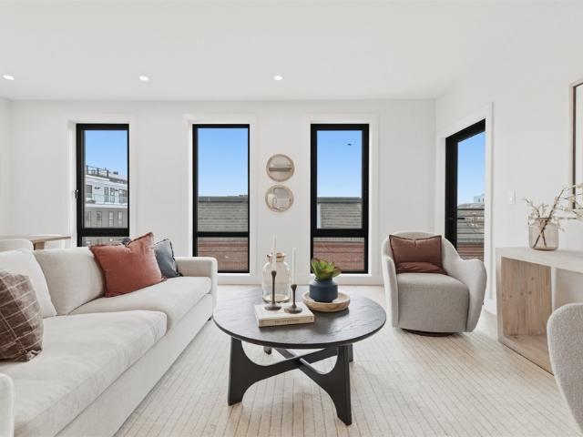 118 B St, Unit 209, Boston, MA 02127 | MLS #73492 | Compass