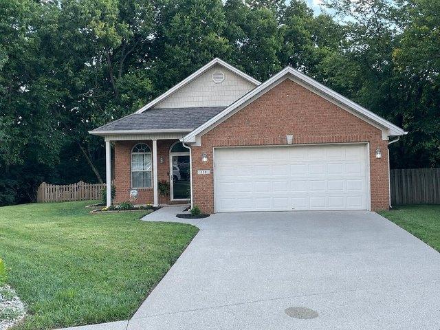 118 Back Stretch Dr, Georgetown, KY 40324