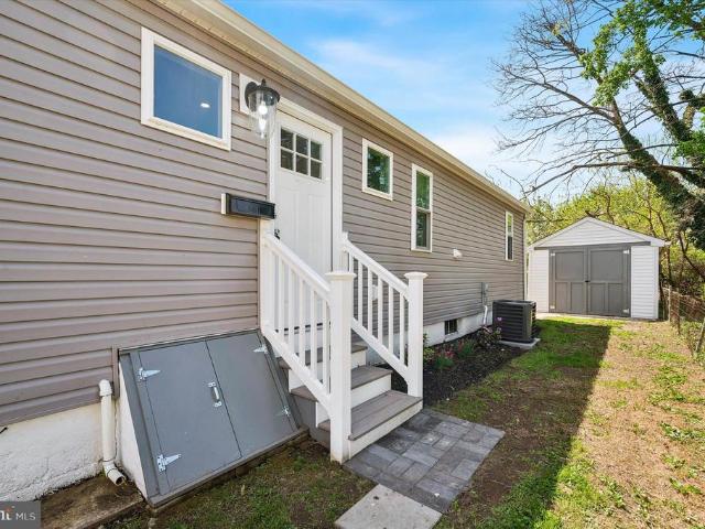 118 Bartram Avenue