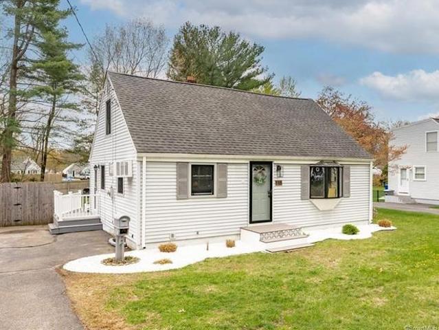 118 Brainard Rd, Enfield, CT 06082