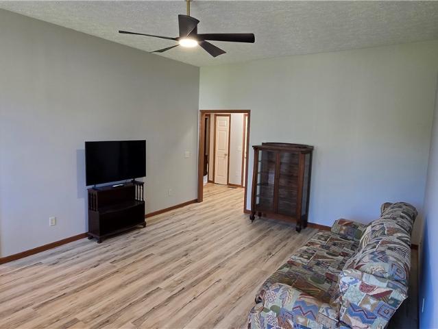118 Gleneagle Drive